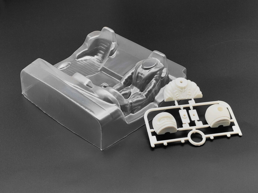 LEXAN COCKPIT INSERT / INTERIOR INCL. DRIVER and HELMET FOR CRAWLER ...